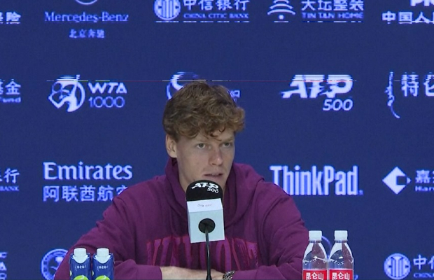 9Colonne | ALCARAZ VINCE LA PRIMA SFIDA CON SINNER